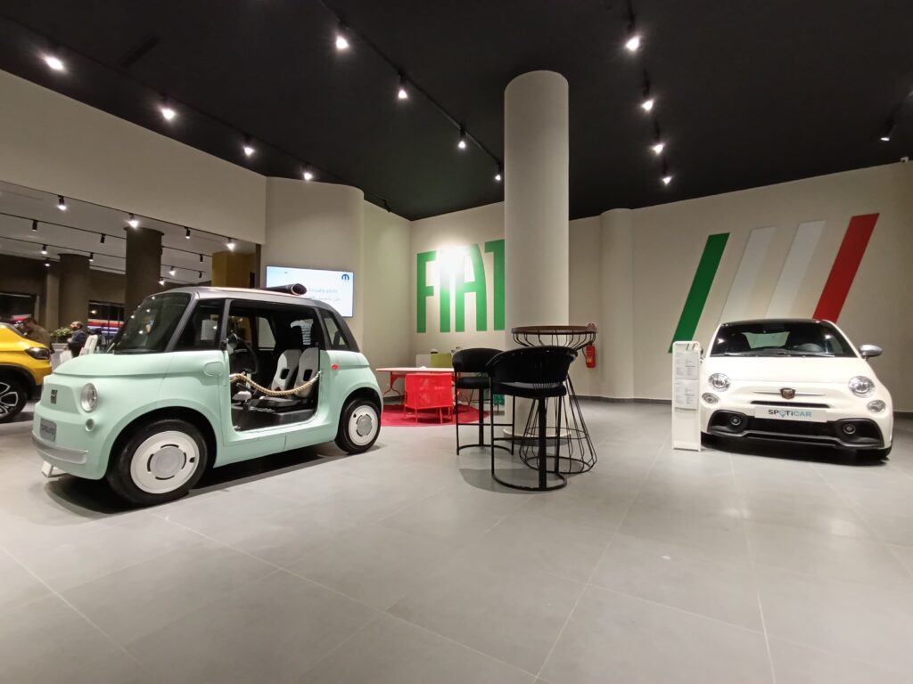 ستيلانتيس المغرب تفتتح صالة عرض جديدة لعلامات Jeep® وFiat وSpoticar ...